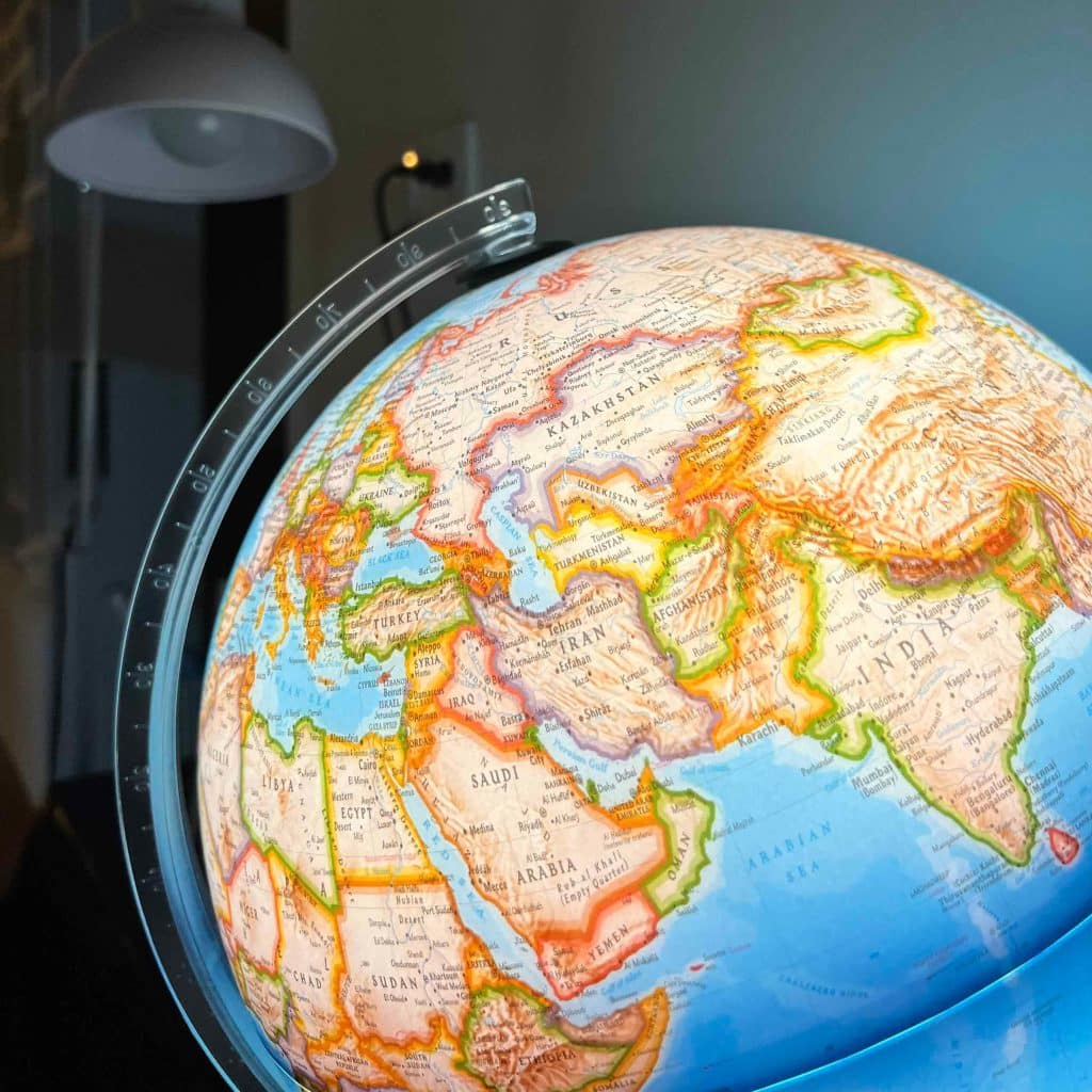 National Geographic Globe Illumitated Carbon Classic - quả địa cầu phát ...